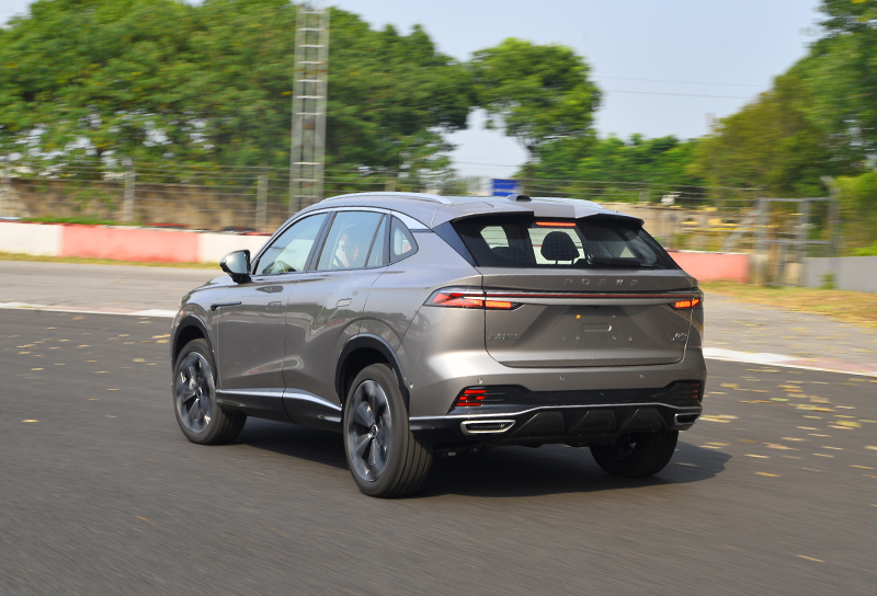 两大首创、三大进阶！全新第三代荣威RX5试驾体验——上海热线汽车频道